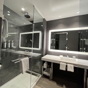 AC HOTEL RALEIGH DOWNTOWN - Updated January 2026 - 10 Photos - 9 ...