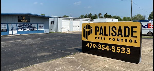 PALISADE PEST CONTROL - Updated October 2025 - 12 Photos - 4270 S ...