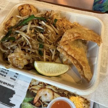 BLOCK 9 THAI STREET EATS - Updated July 2024 - 117 Photos & 65 Reviews ...