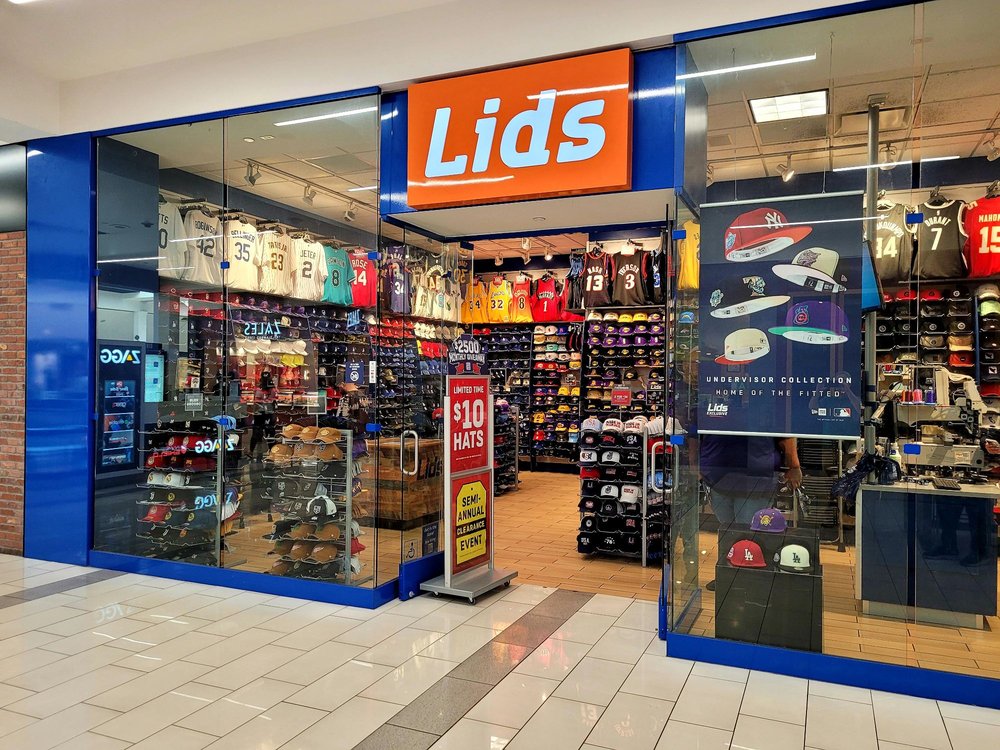 LIDS - Updated December 2025 - 16 Photos & 33 Reviews - 14006 Riverside ...