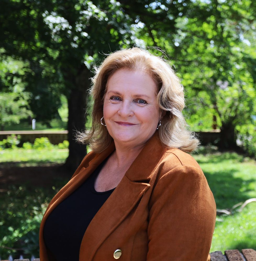 KATHLEEN KELLY - GATEWAY REAL ESTATE - Updated February 2025 - Contact Agent - 515 Bailey Rd ...