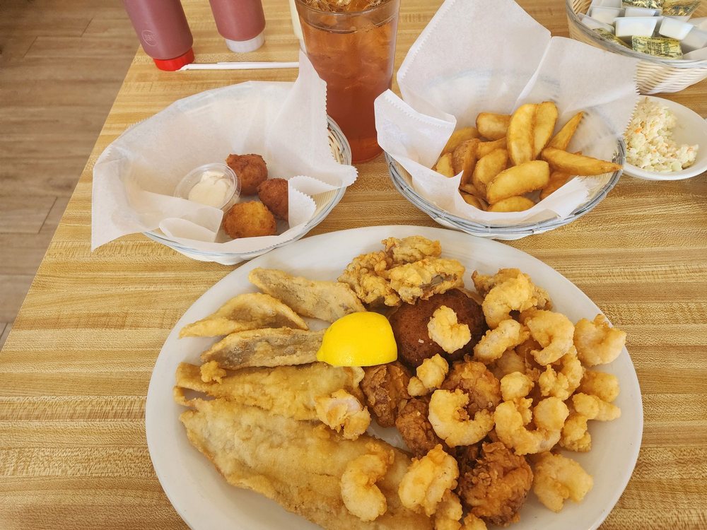 CAPTAIN BILL’S SEAFOOD & STEAK RESTAURANT - Updated December 2025 - 71 ...