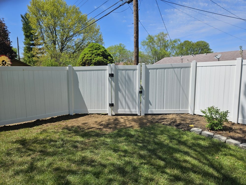 UPRIGHT FENCE - Updated July 2024 - 28 Photos - Dayton, Ohio - Fences ...