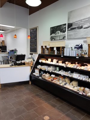 SPRINGBANK CHEESE CO. - MARDA LOOP - Updated April 2025 - 27 Photos ...
