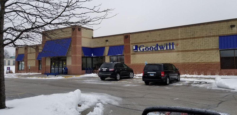 GOODWILL STORE & DONATION CENTER - Updated December 2024 - 15 Reviews ...
