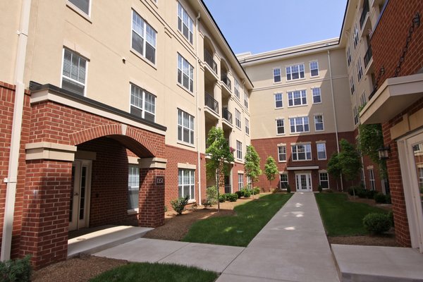 HANLEY STATION CONDOMINIUM - Updated October 2025 - 1241 Strassner Dr ...