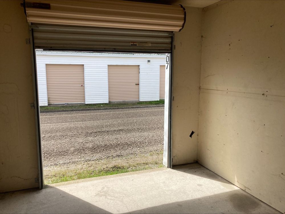 MINI MALL STORAGE - Updated December 2025 - 12 Photos - 77 Golden Grove ...