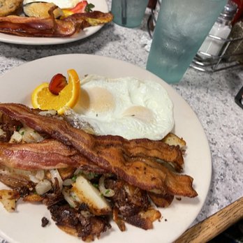 THE WESTSIDER CAFE - 176 Photos & 220 Reviews - 1180 Walker Ave NW ...