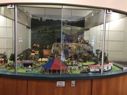 IU HEALTH UNIVERSITY HOSPITAL - Updated December 2025 - 28 Photos & 61 ...