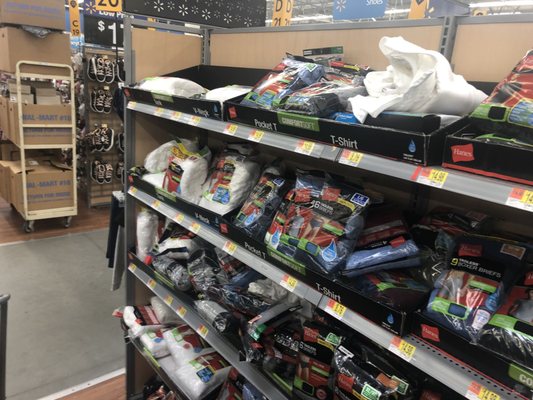 WALMART SUPERCENTER - 47 Photos & 49 Reviews - 1105 Research Center ...