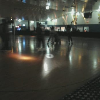 ROLL ARENA FAMILY SKATING CENTER - Updated October 2025 - 19 Photos ...