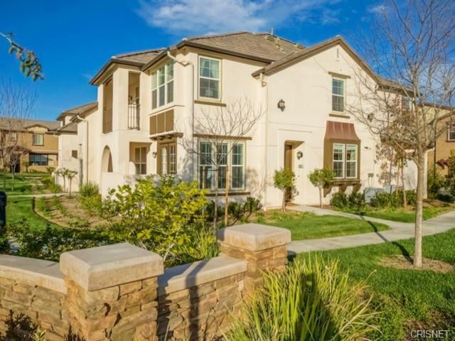 HOUSING REALTY - Updated October 2025 - 31 Photos - 19360 Rinaldi St ...