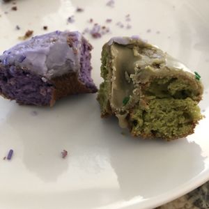 DAINTY DONUTS - 108 Photos & 141 Reviews - Donuts - 2415 San Ramon ...