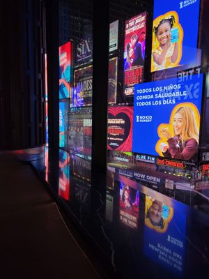 R LOUNGE AT TWO TIMES SQUARE - 543 Photos & 372 Reviews - Two Times ...