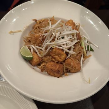 ERAWAN THAI CUISINE - Updated October 2024 - 357 Photos & 402 Reviews ...