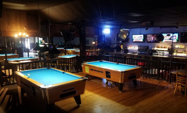 SHOOTERS POOL & SPORTS BAR - Updated March 2025 - 13 Photos & 11 ...