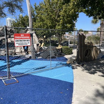 GLAZER FAMILY PLAYGROUND - Updated December 2025 - 66 Photos & 13 ...