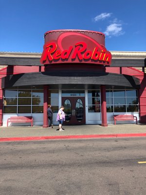 RED ROBIN GOURMET BURGERS AND BREWS - 139 Photos & 220 Reviews ...