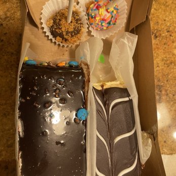 VG DONUTS & BAKERY - Updated May 2024 - 1046 Photos & 1534 Reviews ...