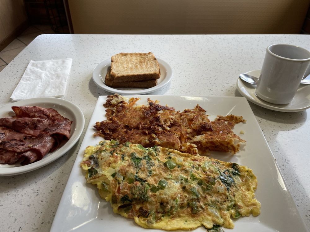 ROUTE 3 DINER - Updated September 2024 - 19 Photos & 83 Reviews - 1300 ...