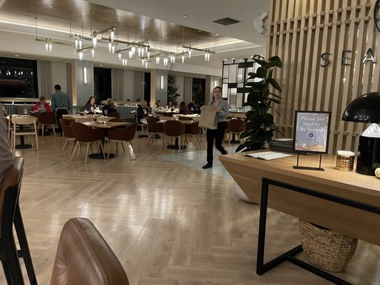 SEA ROOT - Updated December 2025 - 142 Photos & 78 Reviews - 1 Old Golf ...