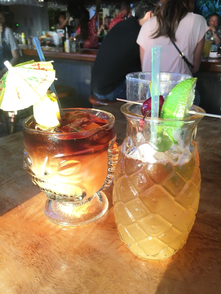 BAREFOOT BAR - 30 Photos & 28 Reviews - 2435 Kaanapali Pkwy, Lahaina ...