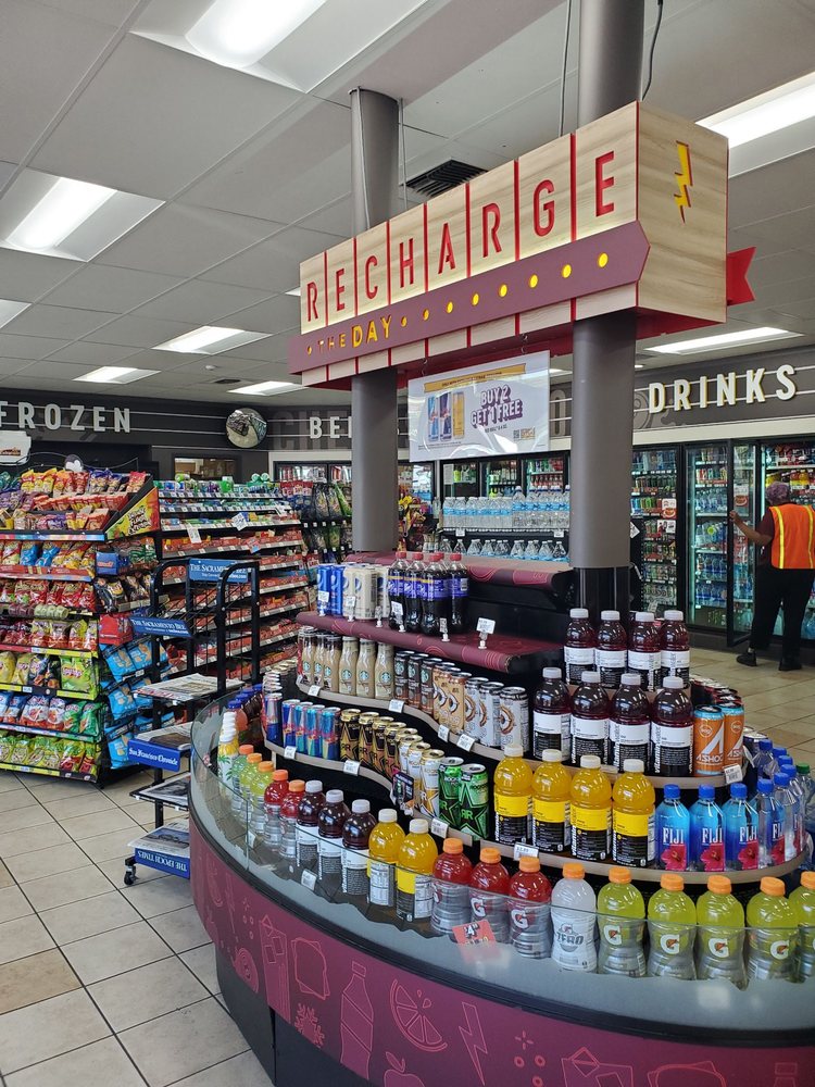 CHEVRON - Updated January 2026 - 20 Photos & 22 Reviews - 9615 W Taron ...