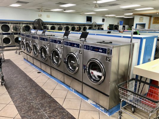 COIN LAUNDRY LAVANDERIA - Updated October 2025 - 10 Photos - 12879 ...