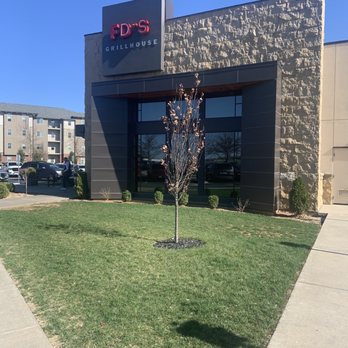 FD’S GRILLHOUSE - 224 Photos & 451 Reviews - 245 E Monastery St ...