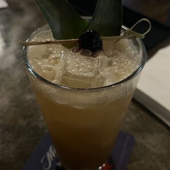 FIZZ ED - Updated August 2024 - 25 Photos & 28 Reviews - 260 Howard St ...