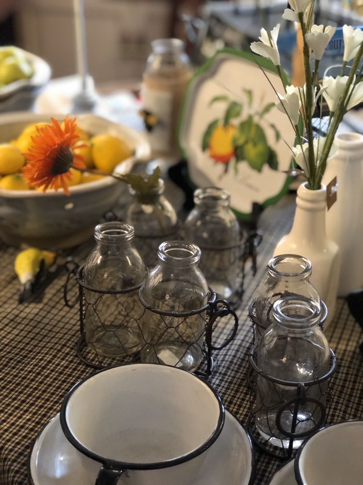 THE MAIN STREET PEDDLER - Updated December 2025 - 20 Photos - 22 E Main ...