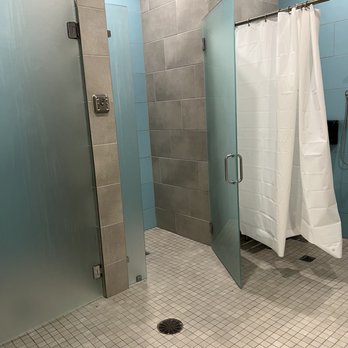 CRUNCH FITNESS - WHITE STATION - Updated December 2025 - 21 Photos & 27 ...