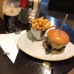 FOX CONNAUGHT - 22 Photos & 21 Reviews - Lynx Way, London, United ...