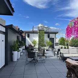 INK N IVY - Updated May 2025 - 381 Photos & 457 Reviews - 21 E Coffee ...