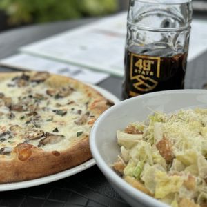 ALASKAN BURGER & BREW - Updated February 2025 - 115 Photos & 141 ...