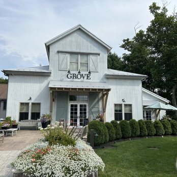 GROVE AT BRIAR BARN INN - Updated December 2025 - 170 Photos & 130 ...