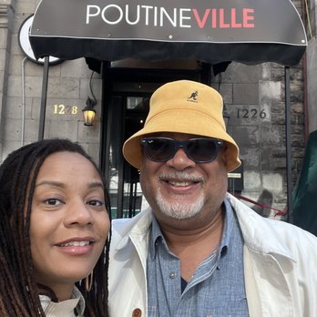 POUTINEVILLE - Updated June 2024 - 643 Photos & 610 Reviews - 1365 Rue ...