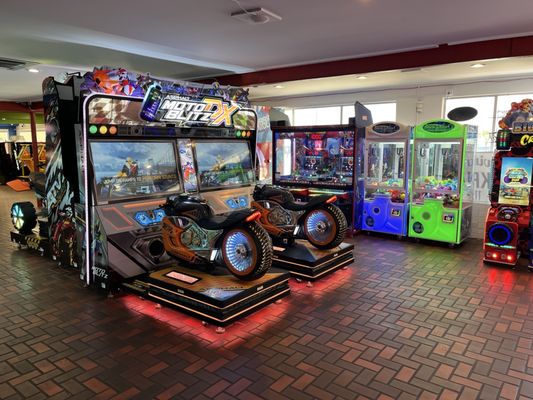 FUNLAND ARCADE AND SNACKBAR - Updated October 2025 - 62 Photos & 65 ...