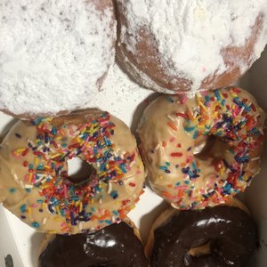 FINGERHUT BAKERY - 15 Photos & 22 Reviews - 119 Lane St, North Judson ...