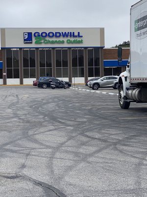 GOODWILL 2ND CHANCE OUTLET - Updated May 2026 - 10 Reviews - 6201 ...