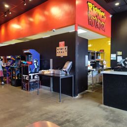 BIRDIES HOT CHICKEN - Updated July 2025 - 51 Photos & 45 Reviews - 135 ...