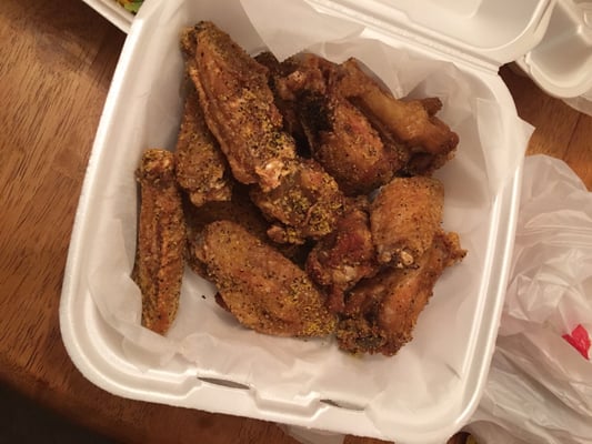 SUE’S WINGS AND THINGS - Updated December 2025 - 32 Photos & 95 Reviews ...