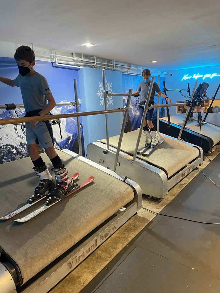 VIRTUAL SNOW - Updated December 2025 - 22 Photos & 65 Reviews - 3105 ...