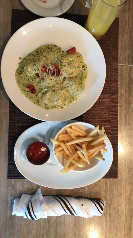 BELLABRAVA - 1067 Photos & 1003 Reviews - 204 Beach Dr NE, St ...