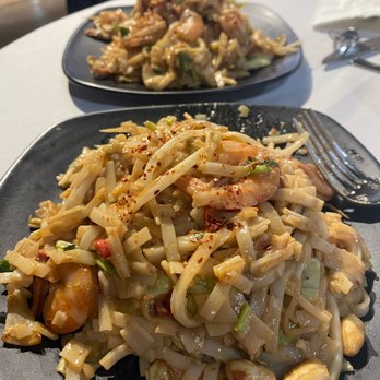 QUAY EXPERIENCES - Updated July 2025 - 20 Photos - 2665 Renfrew Street ...