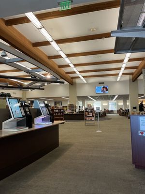 FULLERTON PUBLIC LIBRARY - Updated November 2025 - 75 Photos & 112 ...