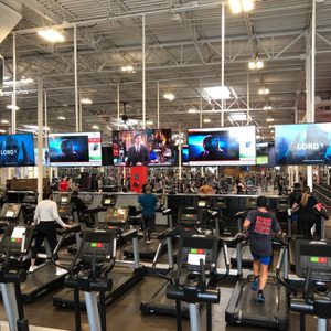 LIFE TIME - Updated January 2025 - 93 Photos & 153 Reviews - 4410 Royal ...