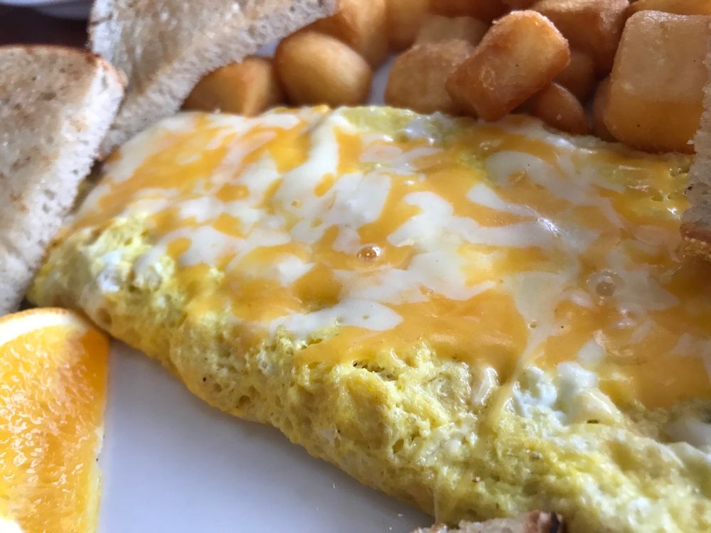 ANGEL’S DINER - Updated July 2025 - 19 Photos & 27 Reviews - 220 Guelph ...