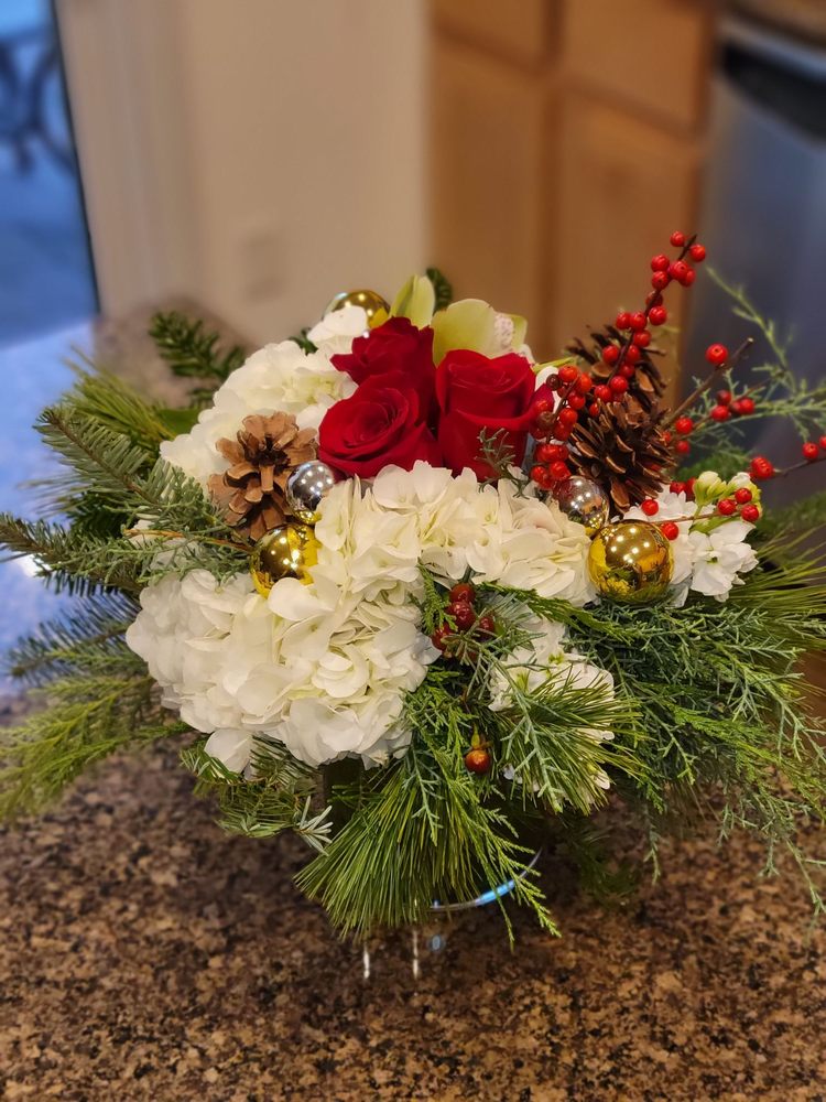 ENGLISH GARDEN FLORIST - Updated May 2024 - 161 Photos & 217 Reviews ...