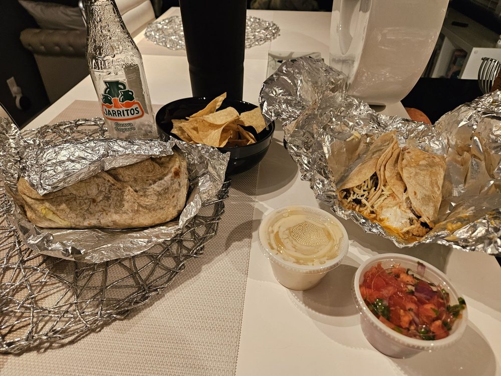 CHIPOTLE MEXICAN GRILL - Updated January 2025 - 10 Photos - 2791 32nd ...